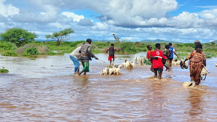 Fallecen al menos 15 personas por inundaciones en Kenya - Centro de ...